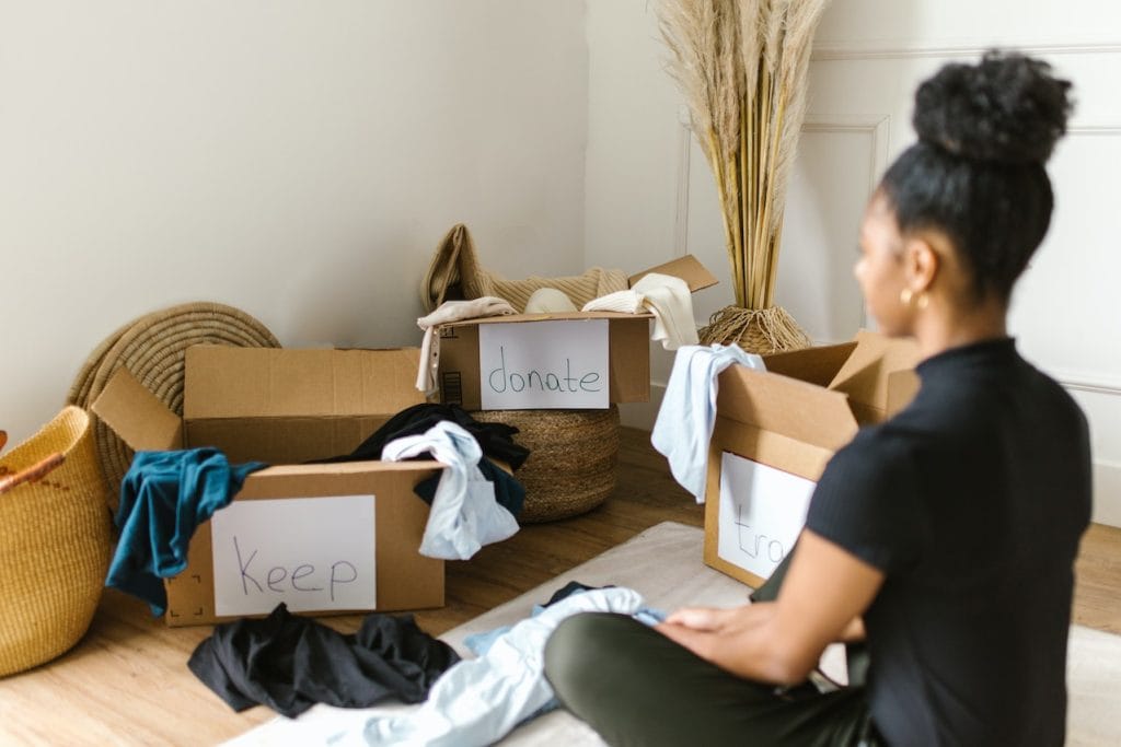 5 Effective Decluttering Tips to Combat Hoarding - No More Chores